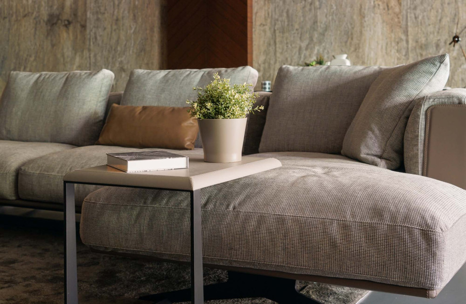 Imperious Sofa — ENNE