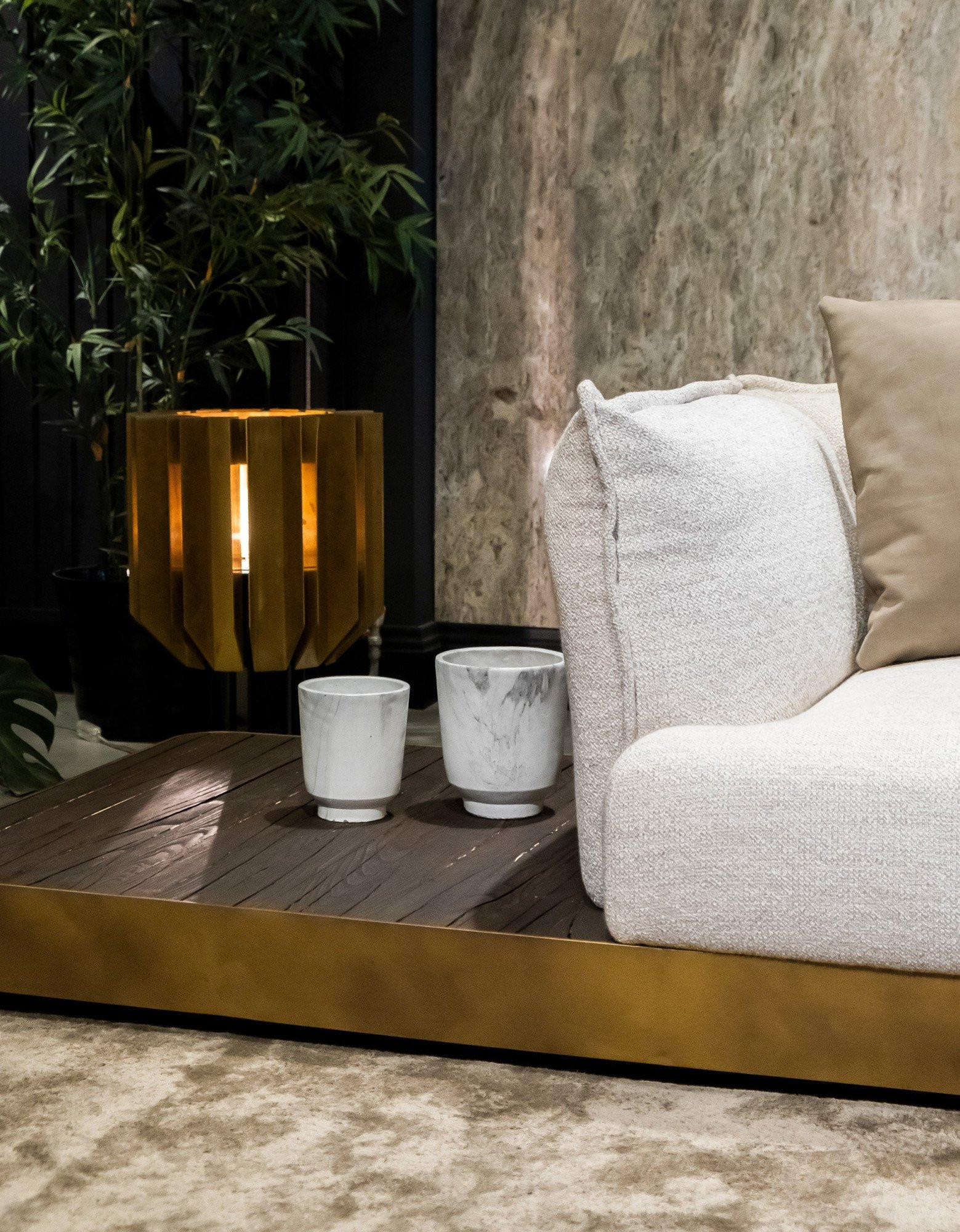 Stratos Sofa — ENNE